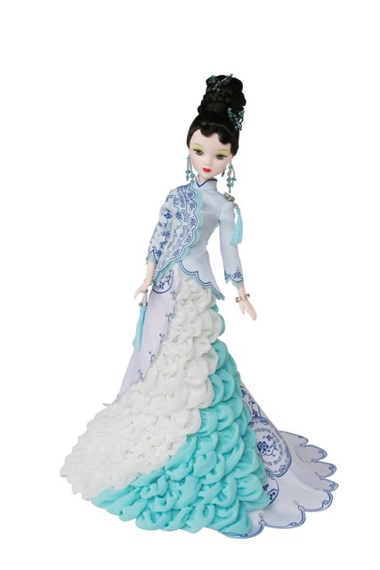 Blue and White Doll | Toys | Fashion Dolls | ISBN 9063